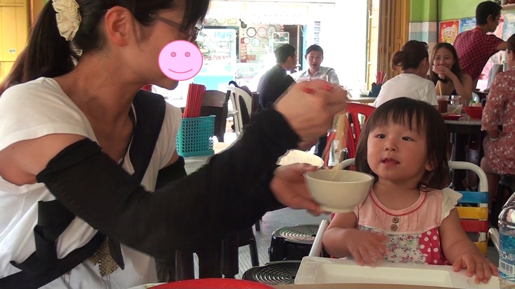 マラッカ：人気ラーメン店「品品香餐室（Pin Pin Hiong Restaurant）」でまさかの再会(2歳＆5歳:子連れシンガポール ...